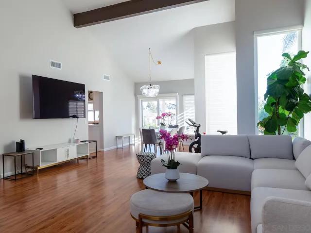 12521 Sundance Ave