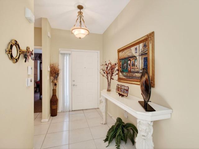 12527 Crystal Pointe Dr, Unit C, Boynton Beach, FL 33437 | MLS #B26007