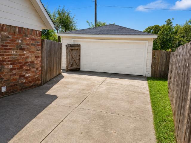12527 Huntington Venture Drive