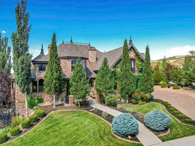 12527 N Wildflower Ln, Highland, UT 84003