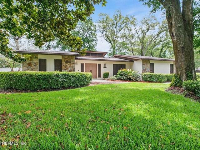12527 Shady Creek Dr, Jacksonville, FL 32223