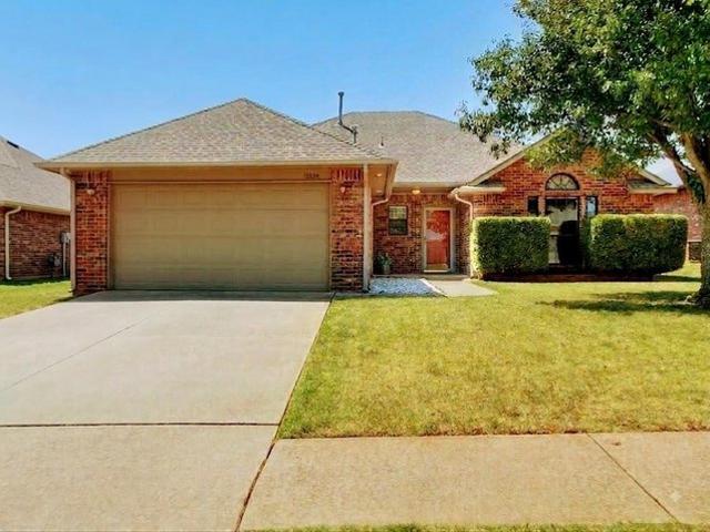 12524 SW 13th St, Yukon, OK 73099