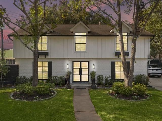12526 Stafford Springs Dr, Houston, TX 77077