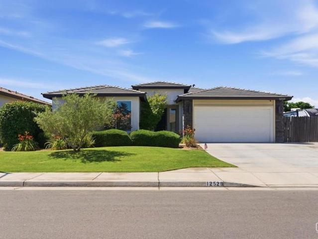 12529 Maclure Dr, Bakersfield, CA 93311