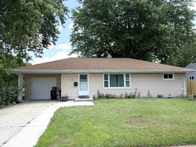 1252 N Martin Rd, Janesville, WI 53545