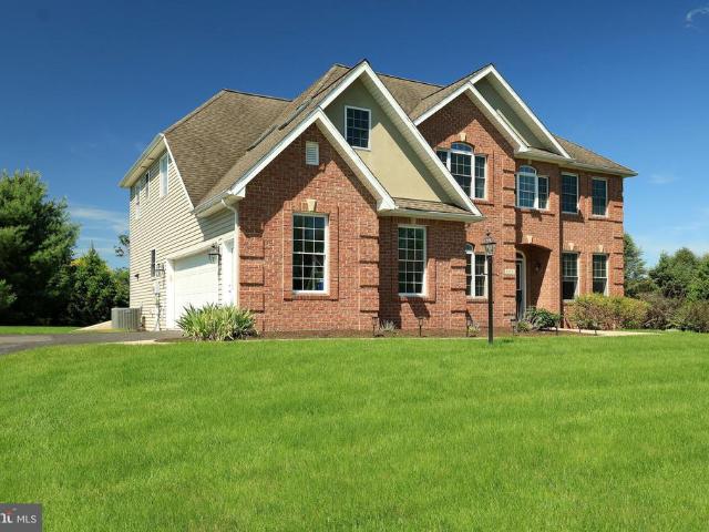 1252 Barnstable Lane