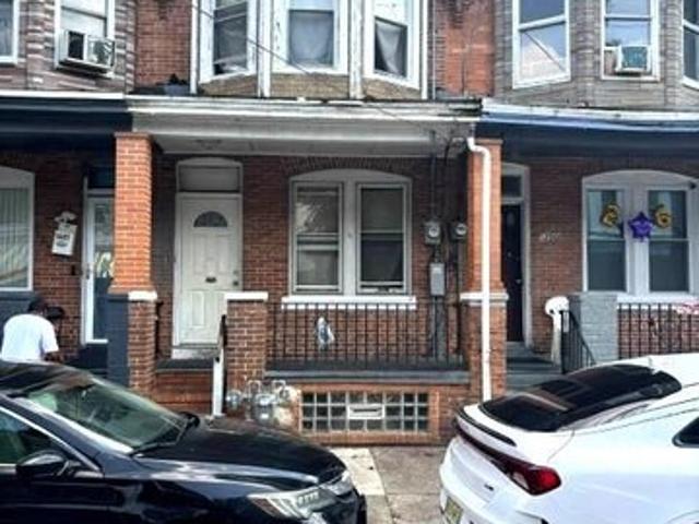 1252 Chase St, Camden, NJ 08104