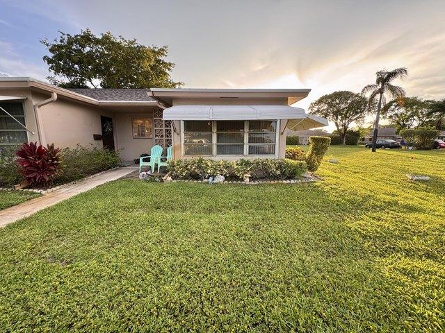 1252 Club Dr W Apt D, Delray Beach, FL 33445