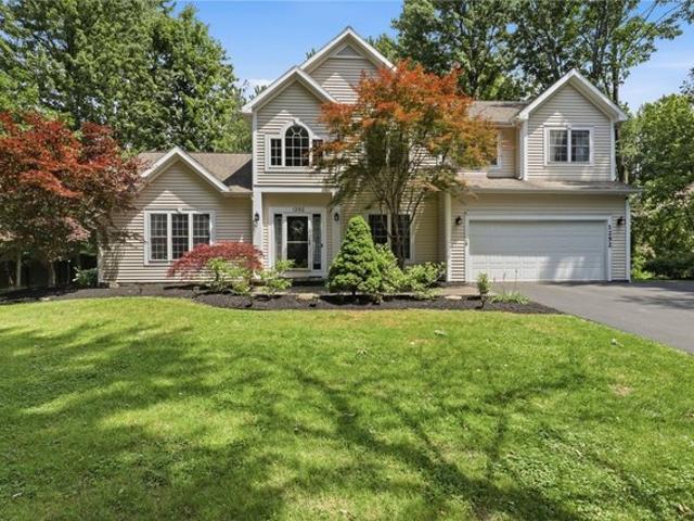 1252 Hatch Rd, Webster, NY 14580