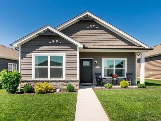 1252 Parkland Trl, Jeffersonville, IN 47130