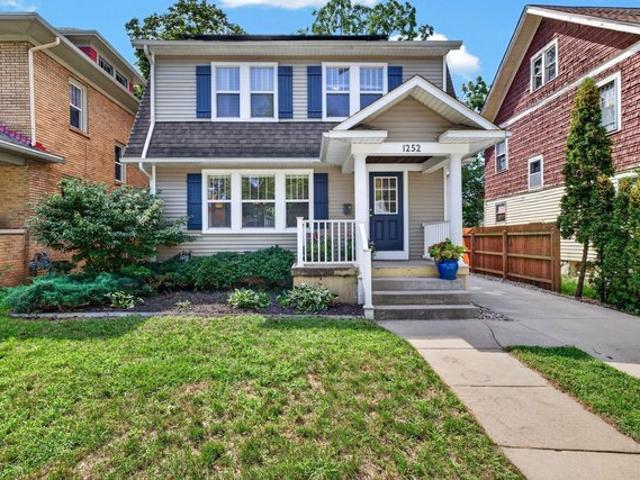 1252 Sherman St SE, Grand Rapids, MI 49506