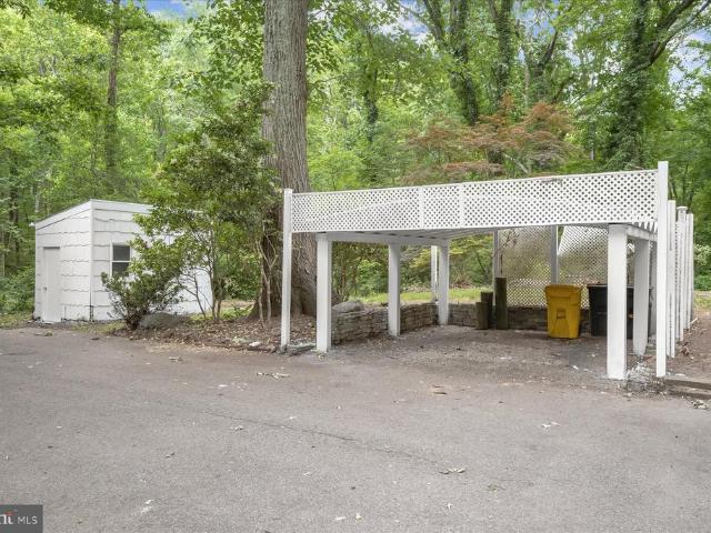 1252 Tamarack Trail