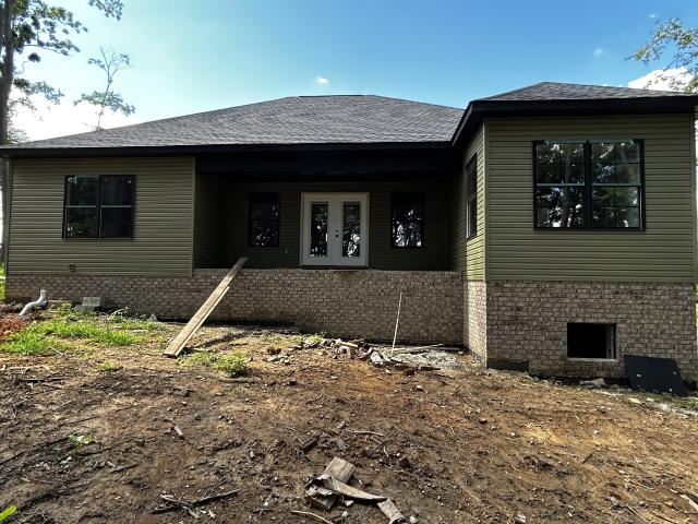 1252 Vickie Ln