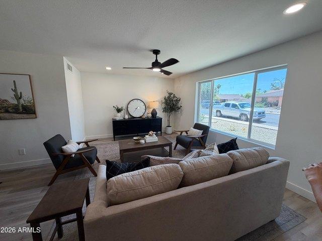 1252 W Kilarea Ave, Mesa, AZ 85202