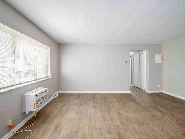 12530 Lake Avenue 1 Bedroom Apartment for Rent at 12530 Lake Ave, Lakewood, OH 44107 Lakewood