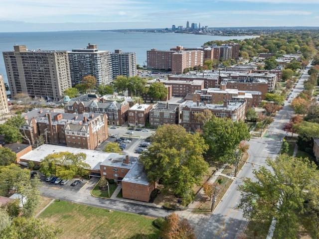 12530 Lake Avenue 2 Bedroom Apartment for Rent at 12530 Lake Ave, Lakewood, OH 44107 Lakewood