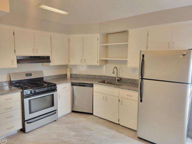 12531 Common Road