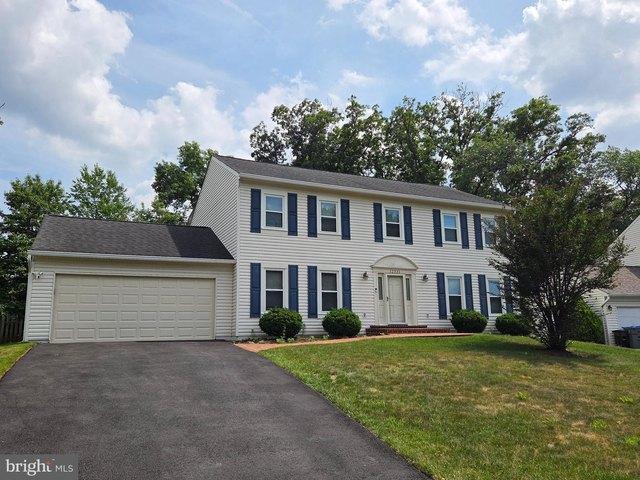 12531 Lieutenant Nichols Rd, Fairfax, VA 22033