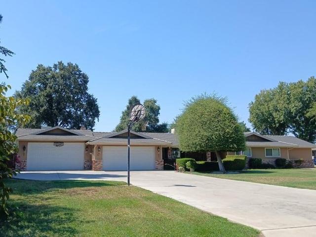 12537 Marlin Ave, Visalia, CA 93291