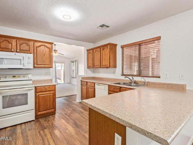 12534 W Lisbon