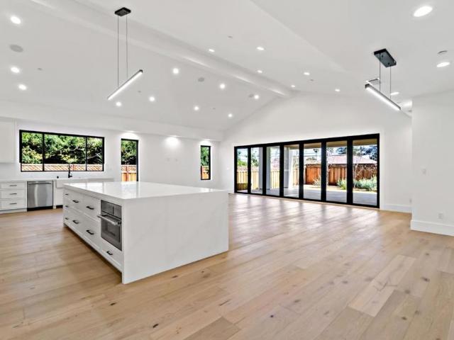 12536 Paseo Flores