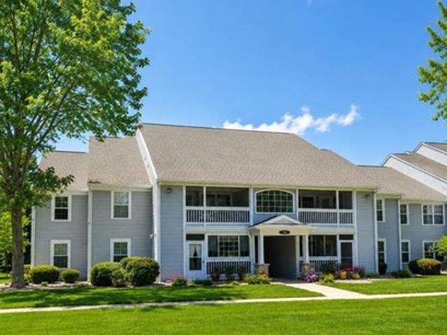 12536 Saint Andrews Way, Fenton, MI 48430