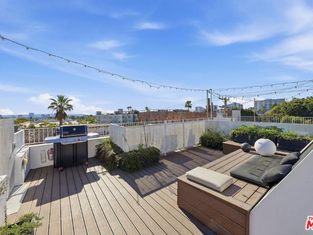 1253 N Sweetzer Ave, Unit 7, West Hollywood, CA 90069 | MLS #26670 | Compass