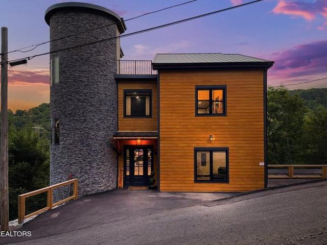 1253 Bavarian Way, Gatlinburg, TN 37738
