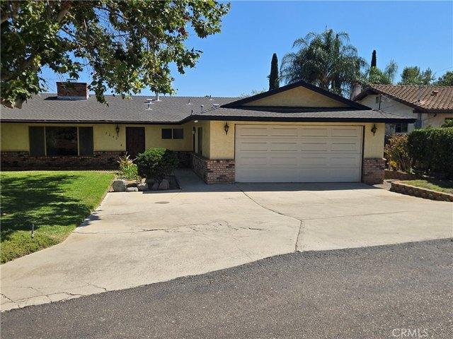 1253 Cain Ln, Escondido, CA 92027