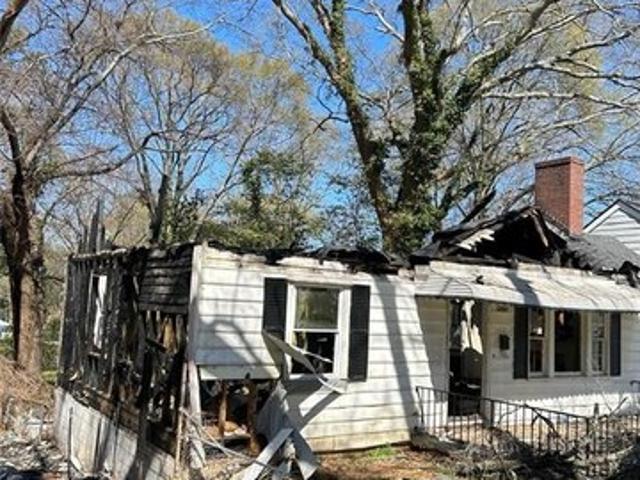1253 Gus Thornhill Jr Dr, East Point, GA 30344