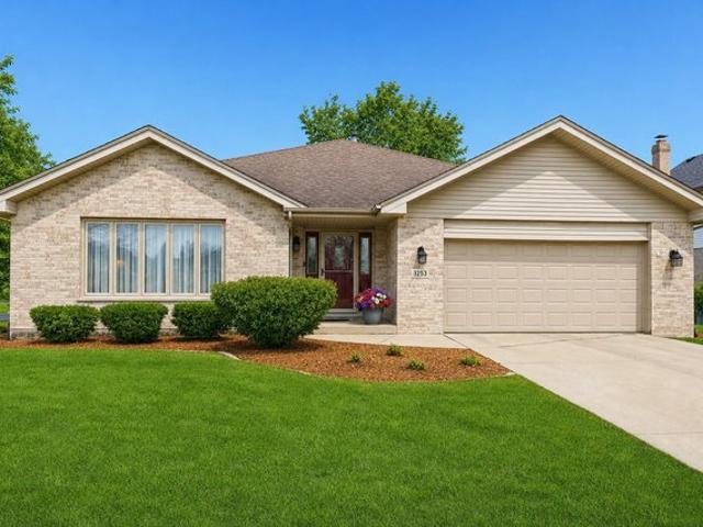 1253 St Charles Dr, Lockport, IL 60441