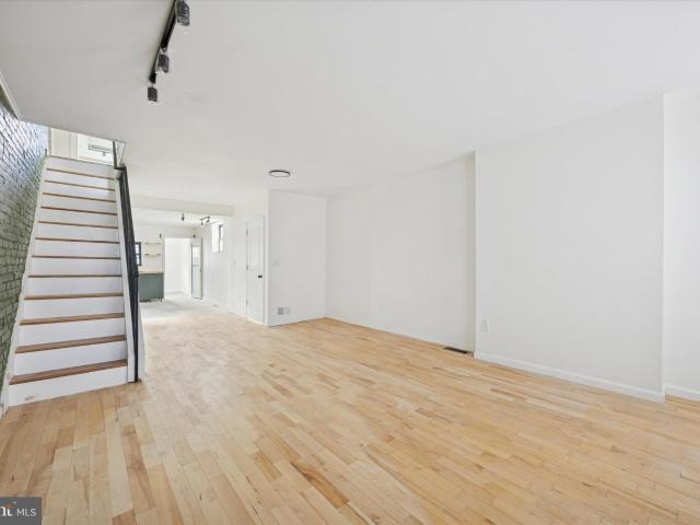1253 S 32nd St, Philadelphia, PA 19146 | Compass