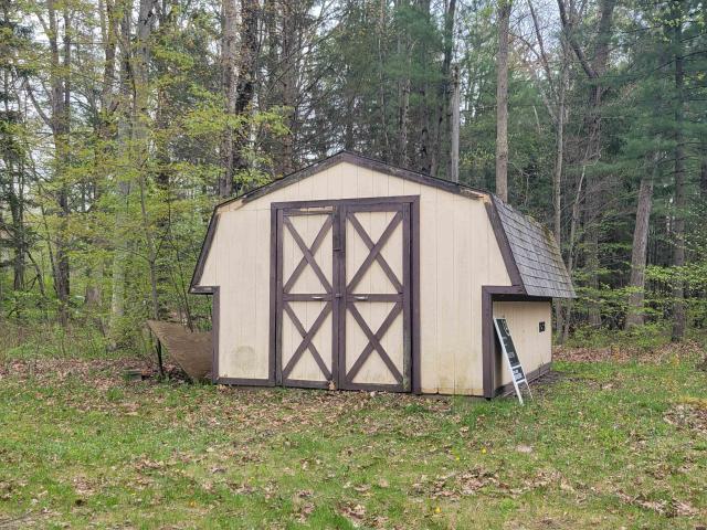 1253 S 8 Mile Road