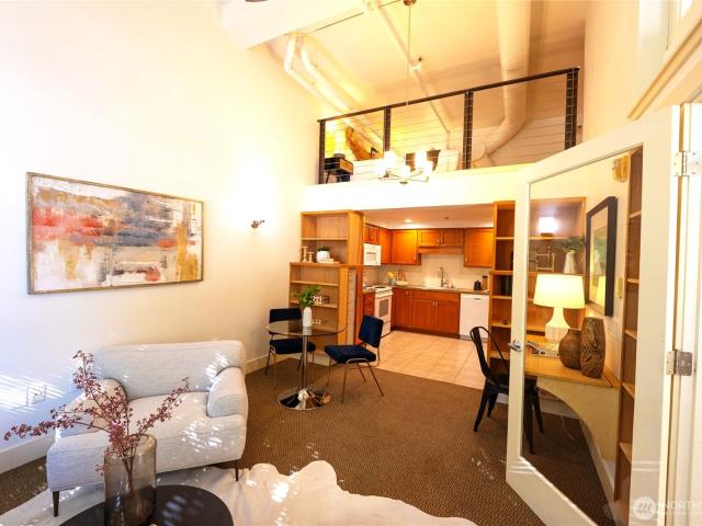 1253 th Avenue NE # C1