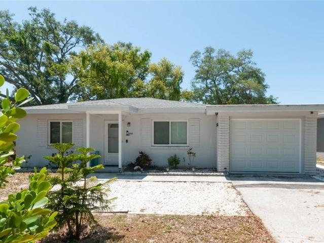 1253 Union St, Clearwater, FL 33755