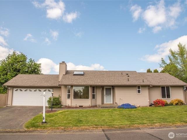 125 117th St E, Tacoma, WA 98445