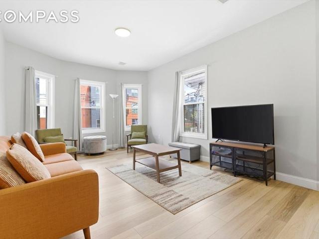 125 127 Arsenal St 2, Watertown, MA
