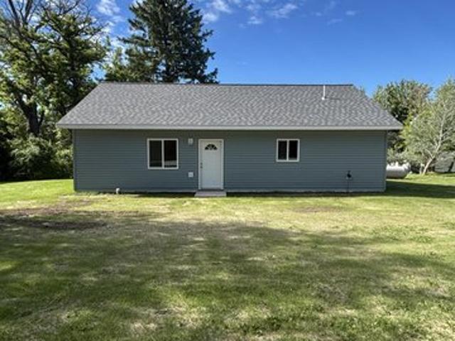 125 2nd St SW, Akeley, MN 56433