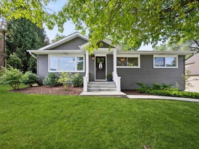 125 58th Pl, Clarendon Hills, IL 60514