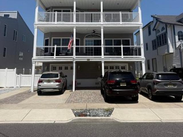 125 78th St Unit 2ND, Sea Isle City, NJ 08243