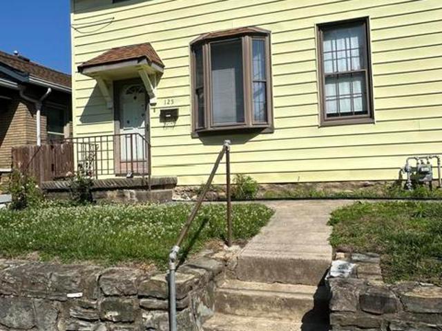 125 8th Avenue