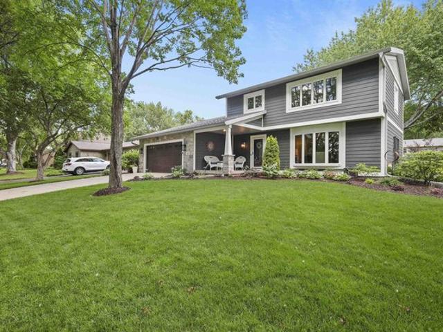 125 Coach House Dr, Madison, WI 53714