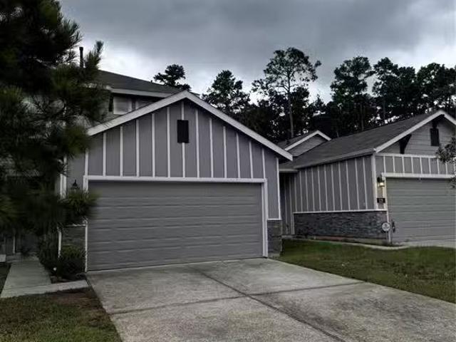 125 Camelot Place Ct, Conroe, TX 77304