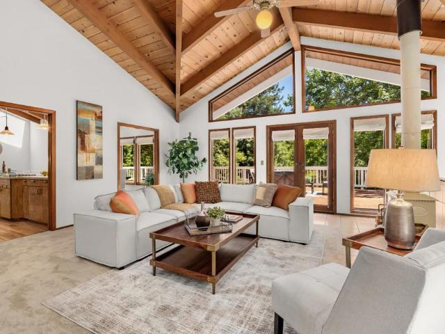 125 Carbonera Drive