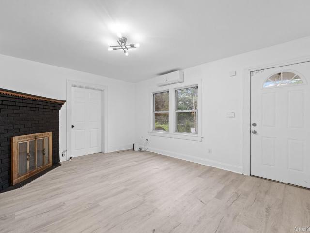 125 Caryl Avenue