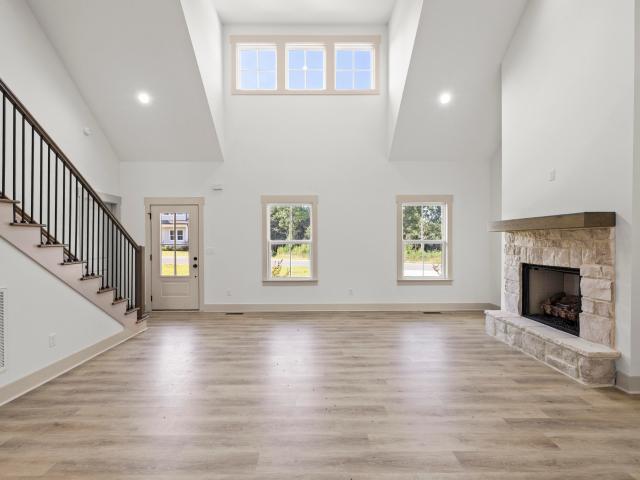 125 Cascade Drive