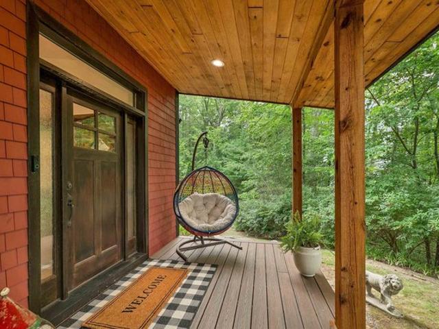 125 Castle Hill Rd, Windham, NH 03087