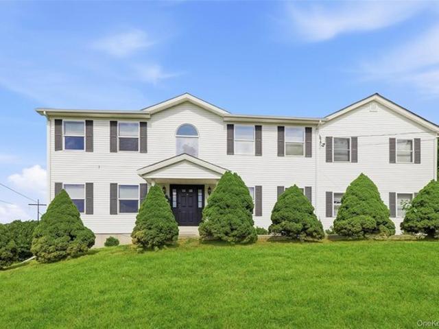 125 Cedar Hill Rd, Wappingers Falls, NY 12590