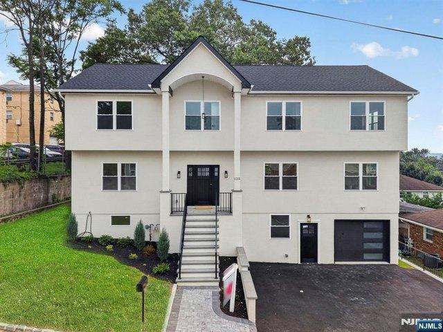 125 Cedarhurst Ave, Woodland Park, NJ 07410
