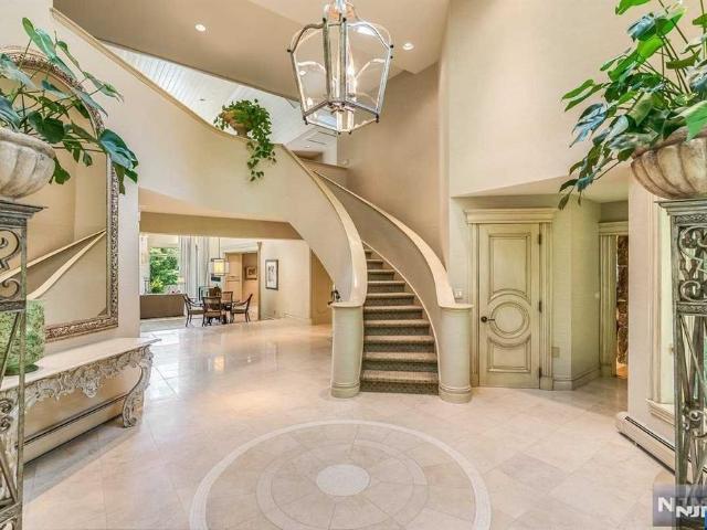 125 Chestnut Ridge Road